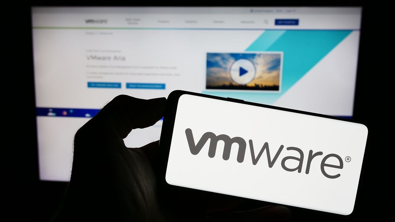 Transition sans tracas : Migrer de VMware à Hyper-V en 5 étapes clés